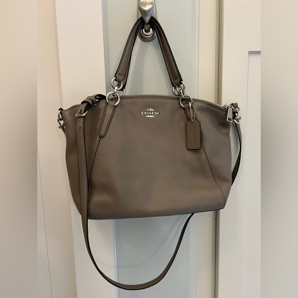 Coach | Bags | Coach Shoulder Bag In Gray Pebble Leather Identified By ...
